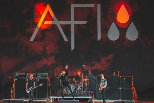 POD Photos: The Smashing Pumpkins Summer Tour feat. Noel Gallagher's ...