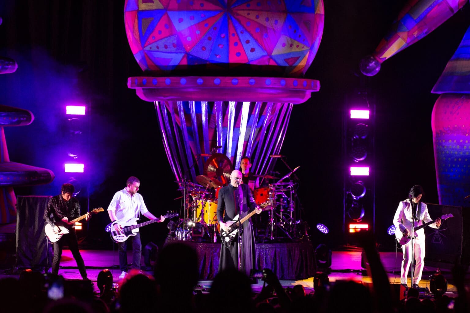 POD Photos: The Smashing Pumpkins Summer Tour feat. Noel Gallagher's ...
